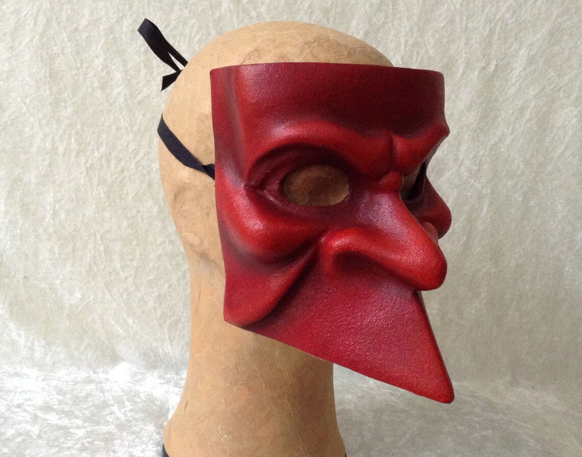 Artisan Bauta Mask expressive: 'angry Red Bauta' - Etsy