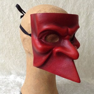 Artisan Bauta Mask (expressive): 'angry Red Bauta' (subtle Shading ...