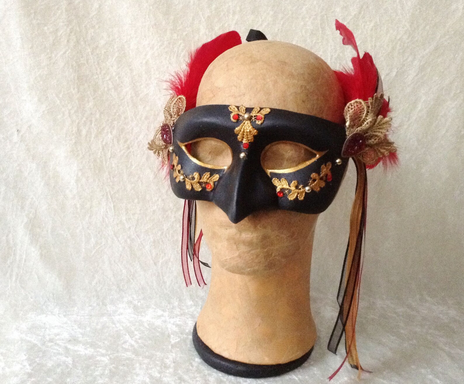 Artisan Eye Mask: 'black Beak' lace Feathers - Etsy