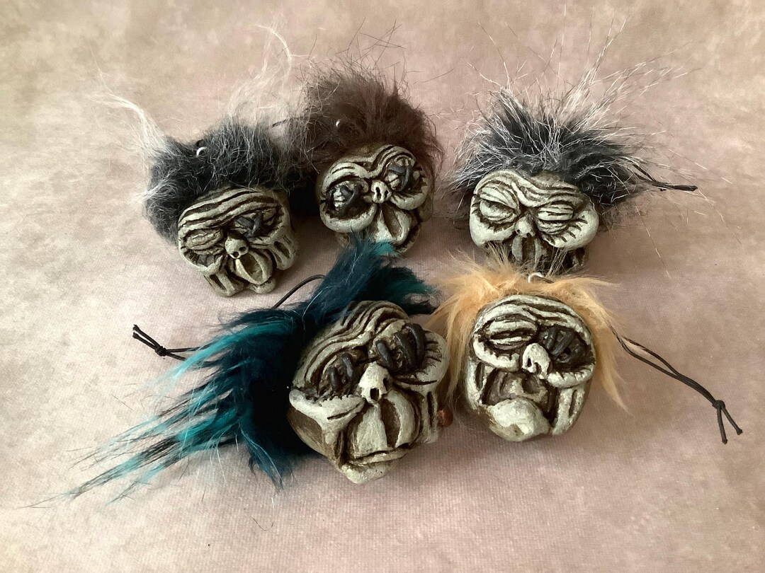 Set of 5 Funny Handmade, Hand-sculpted Shrunken Heads (blue - Grey ...