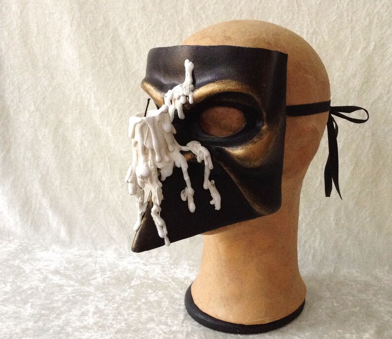 Artisan Bauta Mask expressive: 'angry Black Bauta With - Etsy