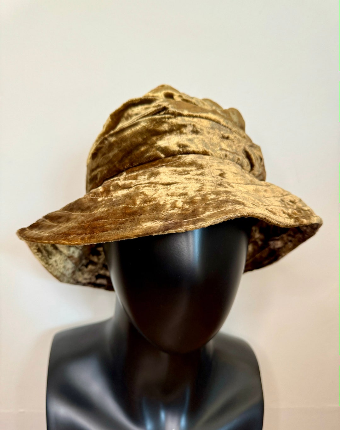 Vintage 80's KOKIN New York Gold Crushed Velvet Bucket Hat - Etsy