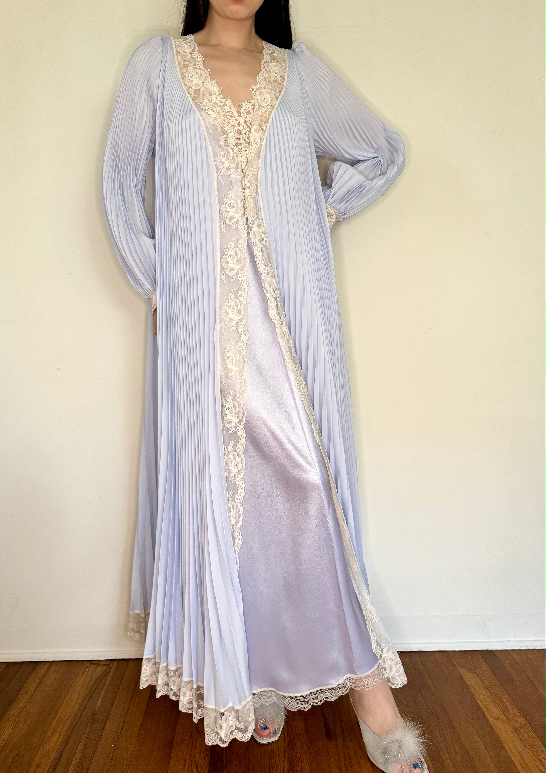 Vintage 60's LUCIE ANN Baby Blue Pleated Robe With Lace Trim - Etsy