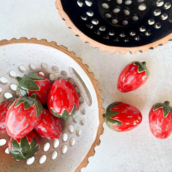 Berry Bowl Colander - Etsy