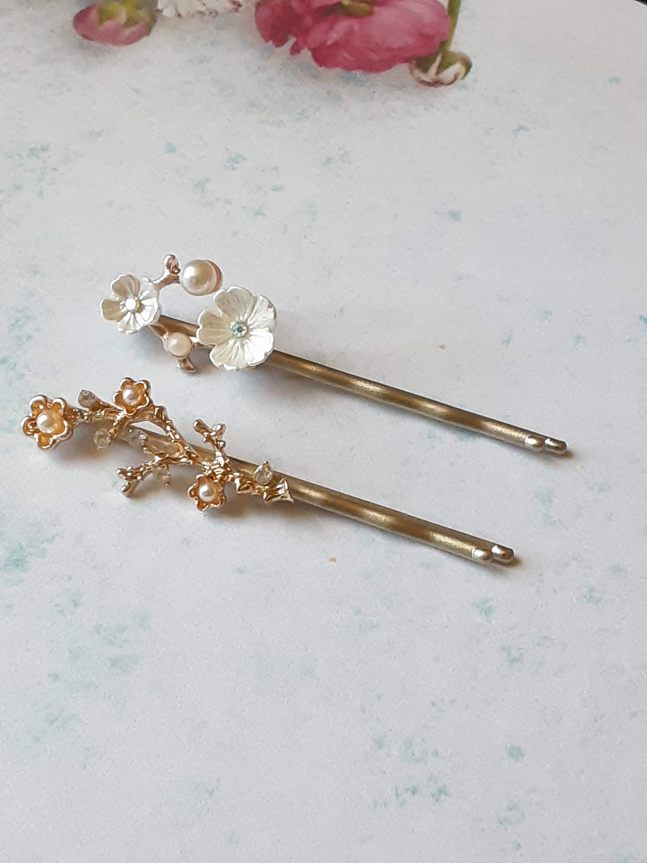 White and Golden Bobby Pins Set of 4 Bridal Bobby Pins White Flowers ...