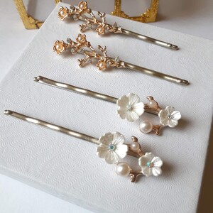 White and Golden Bobby Pins Set of 4, Bridal Bobby Pins, White Flowers ...