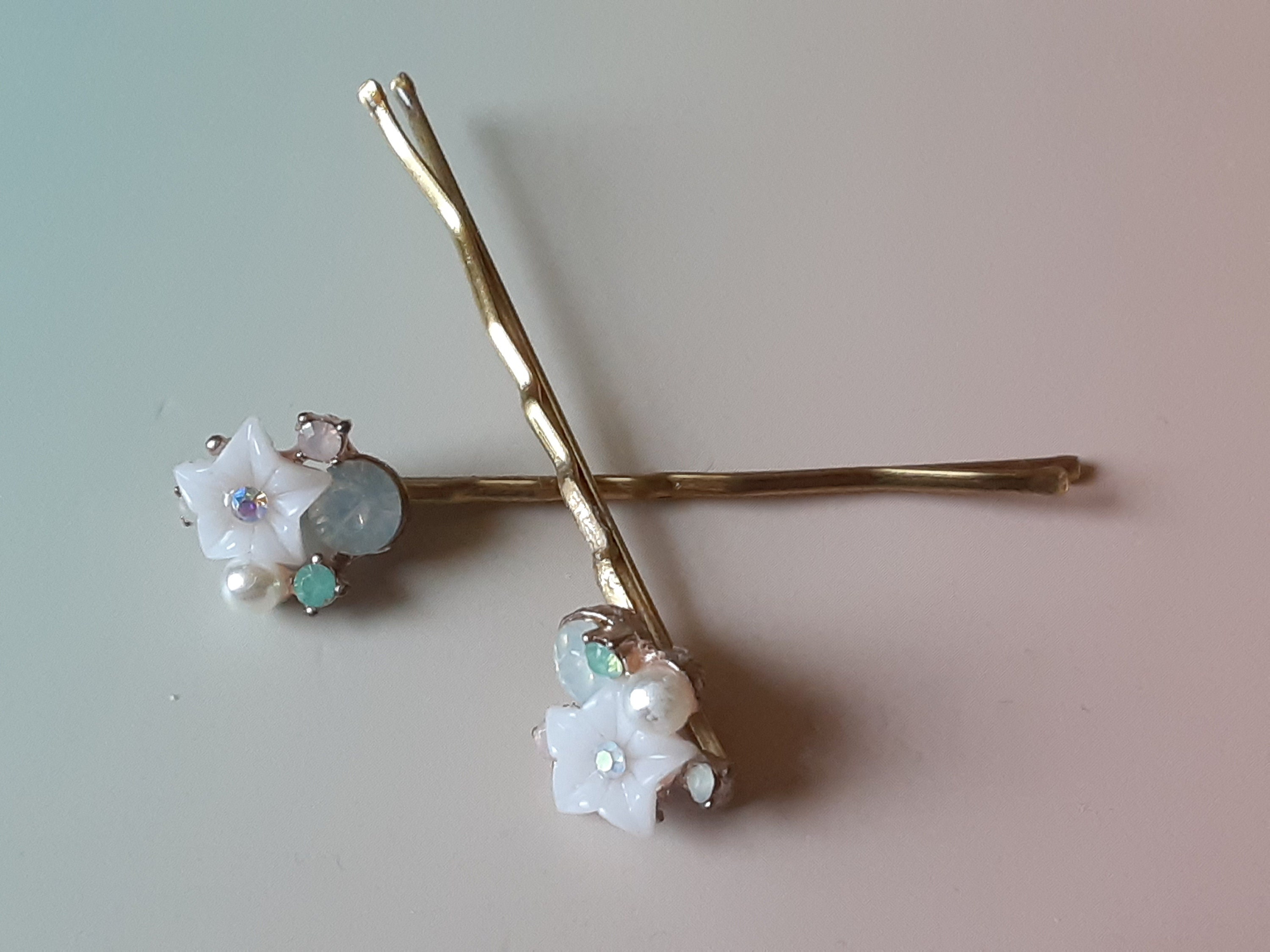 Little White Flower Bobby Pins, Bobby Pins Set of 2, Little White ...
