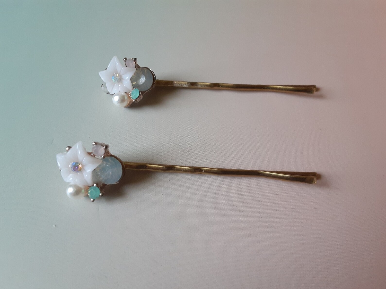 Little White Flower Bobby Pins, Bobby Pins Set of 2, Little White ...