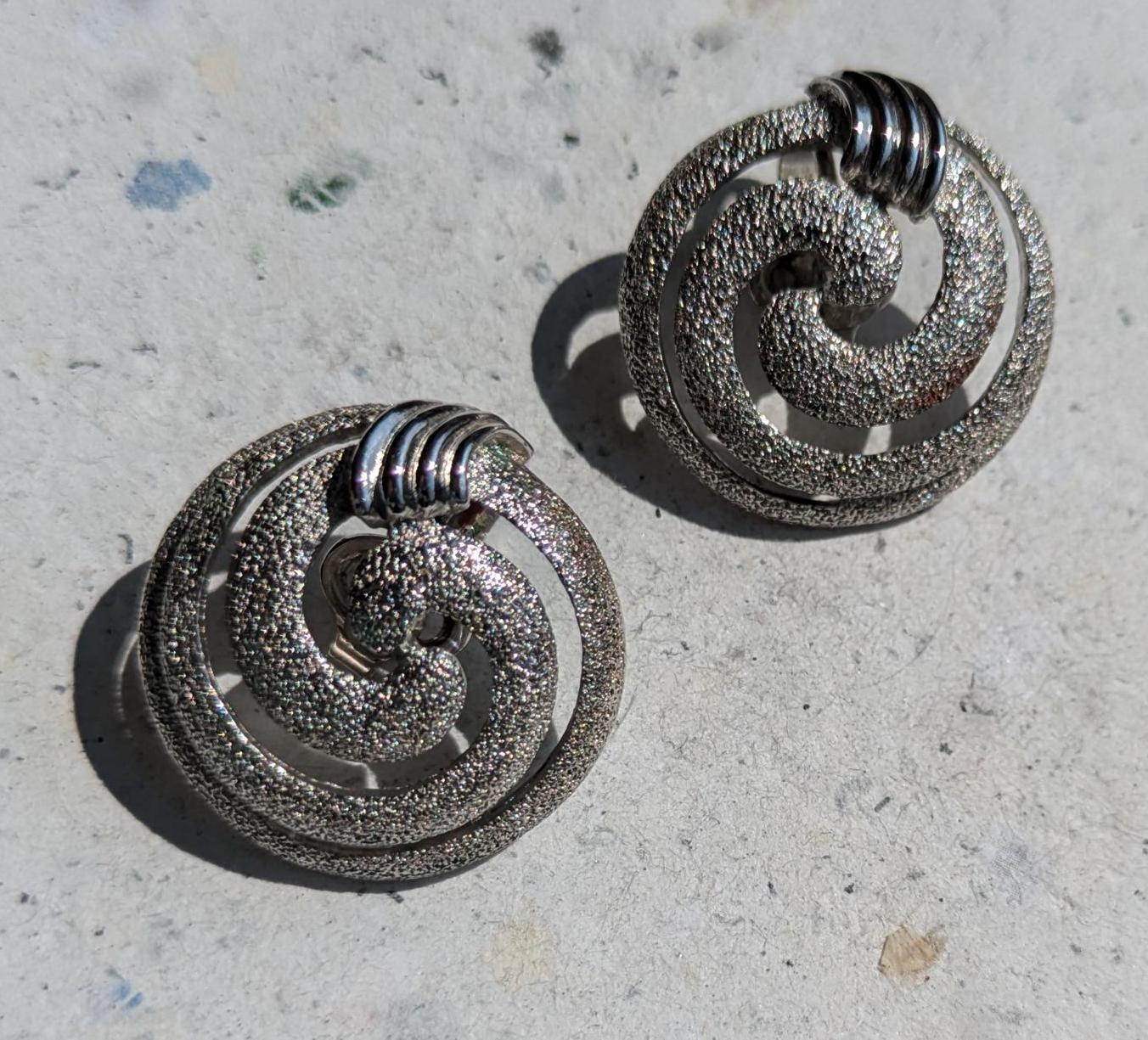 Atomic Swirl: Vintage Crown Trifari Art Deco Mid Century Mod Textured ...