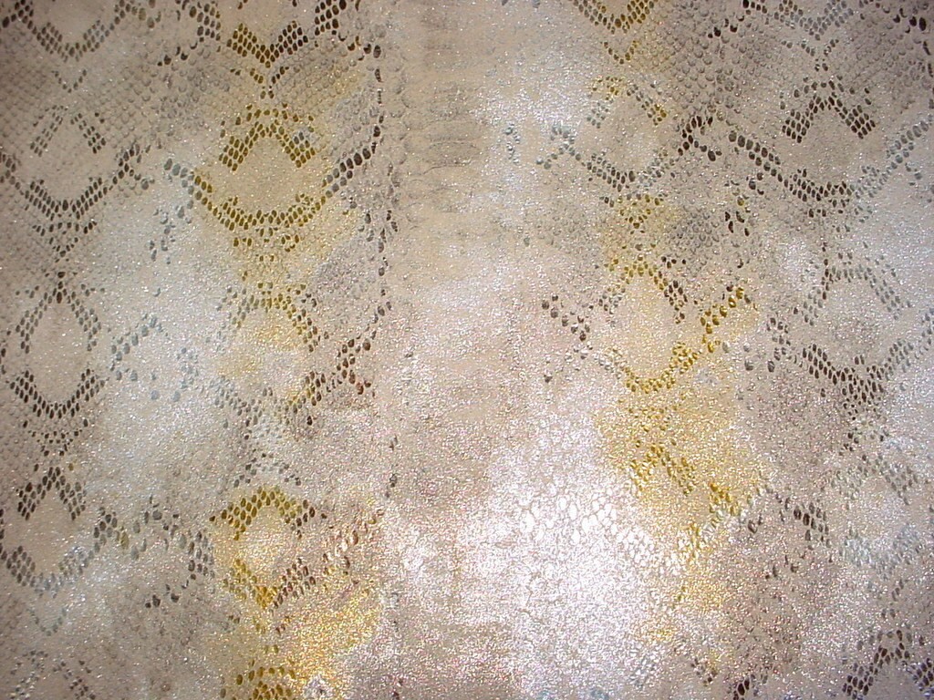 9.22 Sq. Ft. Trosa Metallic Embossed Reptile / Snake Premium Italian ...
