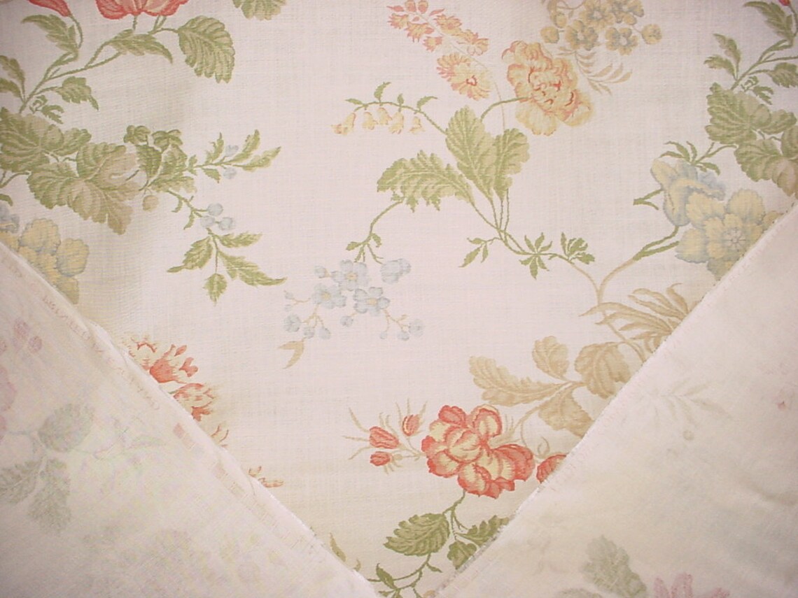 2 Yards Lee Jofa / GP & J Baker R1367 Ludlow in Berry / Cream - Etsy
