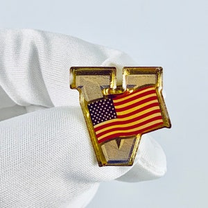 Vintage Patriotic Lapel Pins, American Flag, V for Victory,american ...