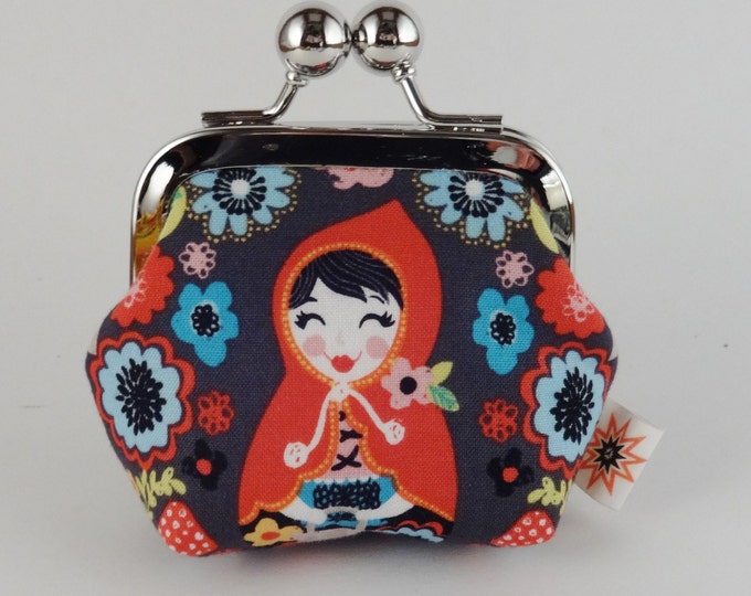 Teeny Tiny Little Red Riding Hood Pouch Ring Keeper Ring Carrier Kiss ...