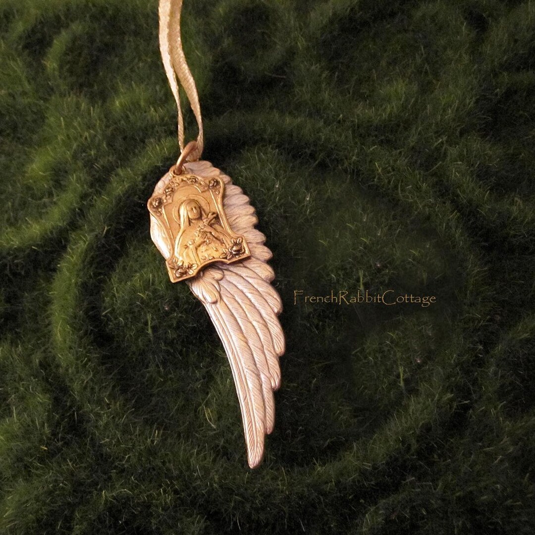 St Therese of Lisieux Christmas Ornament W/ Angel Wing. Saint Therese ...
