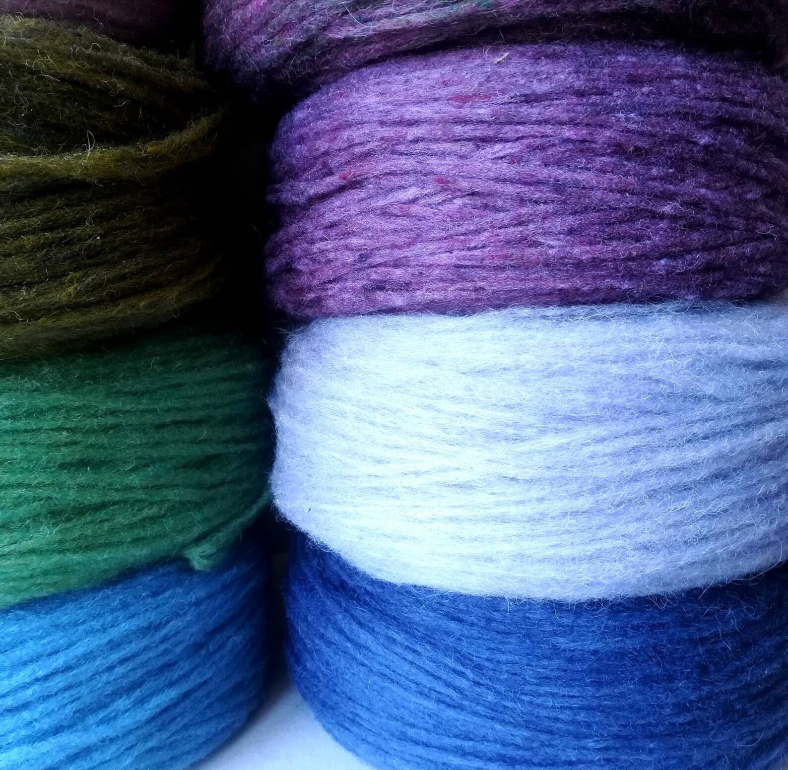 Green Dundaga Unspun Wool Pre Yarn Pencil Rowing 2-ply - Etsy