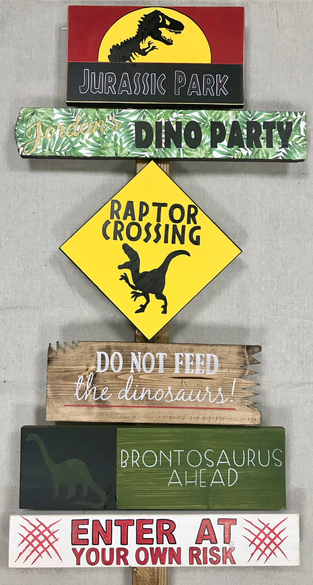 Custom Dinosaur Directional Sign - Etsy