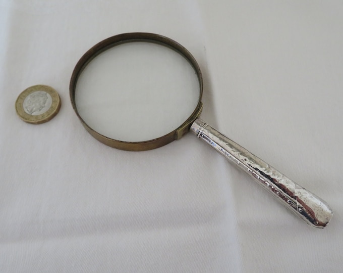 Vintage Magnifying Glass/quizzing Glass With Silver Handle - Magnifying ...