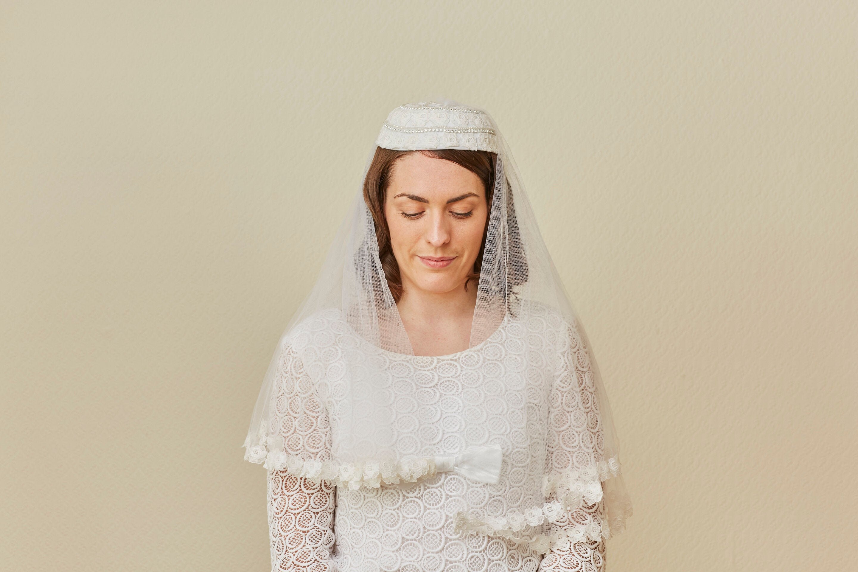 Vintage White Lace and Diamante Juliet Wedding/bridal Cap/headdress ...