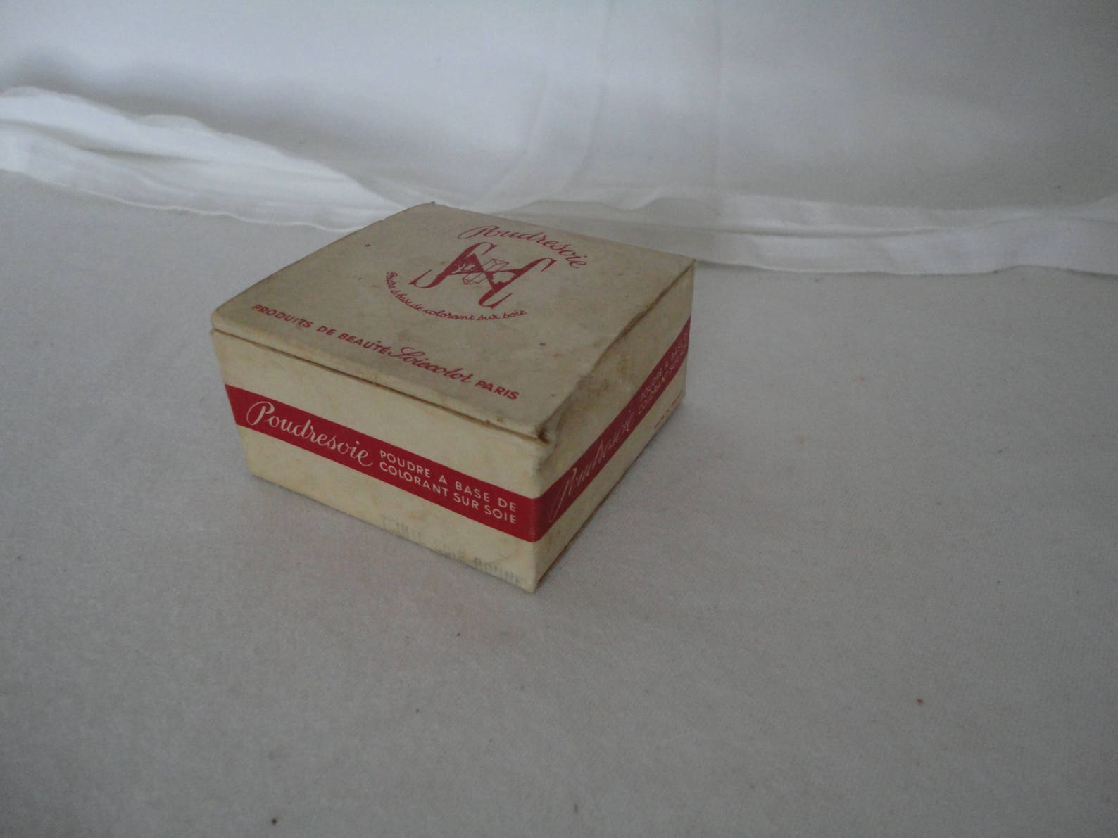 Extremely Rare Vintage Face Powder Poudresoie by Laboratoires | Etsy
