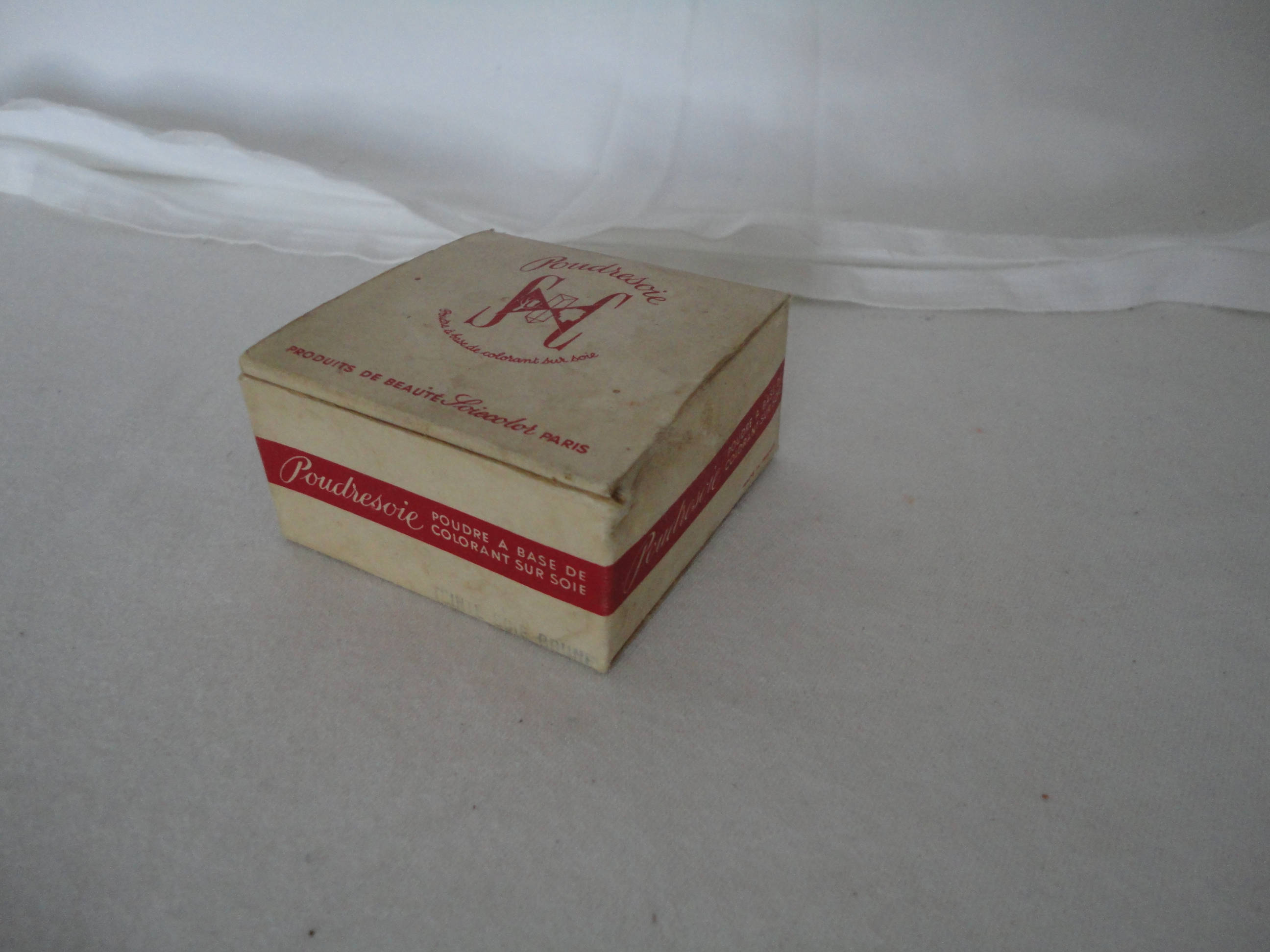 Extremely Rare Vintage Face Powder Poudresoie by Laboratoires | Etsy