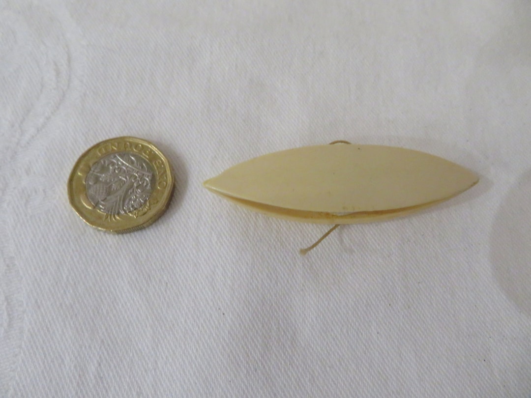 Vintage Ivory Celluloid/lucite Tatting Shuttle - 1950's - Knot Work ...