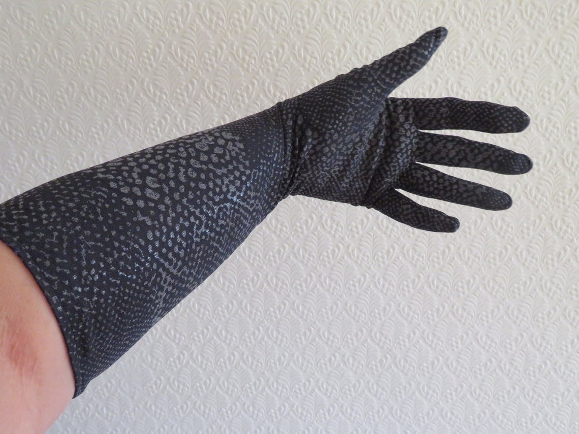 Vintage Black and Grey Snake Skin/reptile Effect Polyester - Etsy