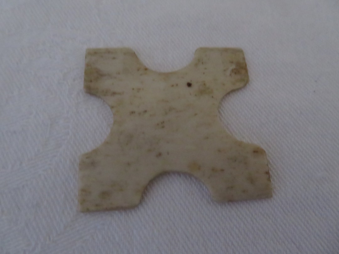 Vintage/antique Bone Scoop Edge Thread Winder 1900's Large Size Sewing ...