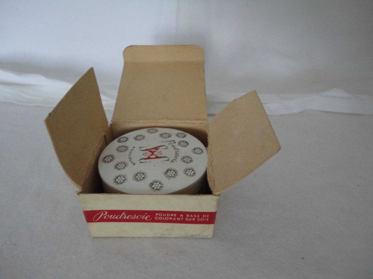 Extremely Rare Vintage Face Powder Poudresoie by Laboratoires | Etsy