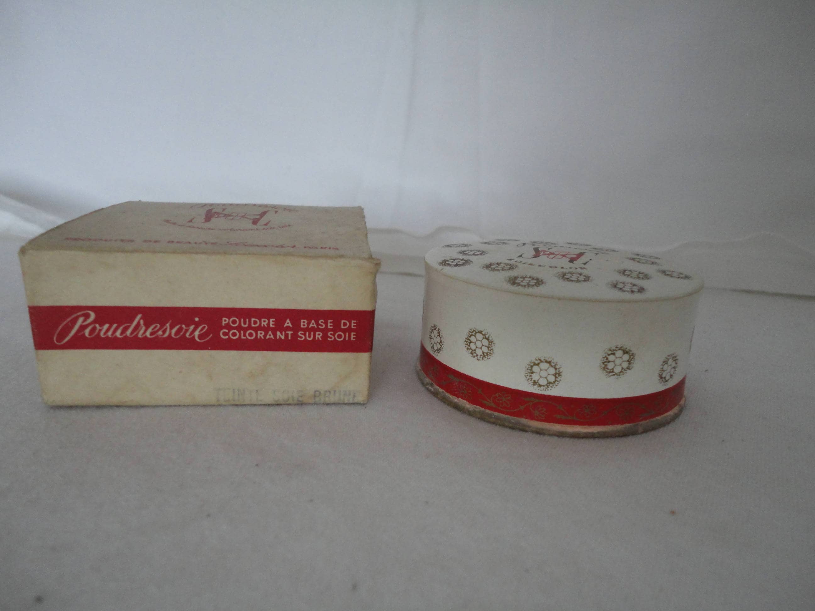 Extremely Rare Vintage Face Powder Poudresoie by Laboratoires | Etsy