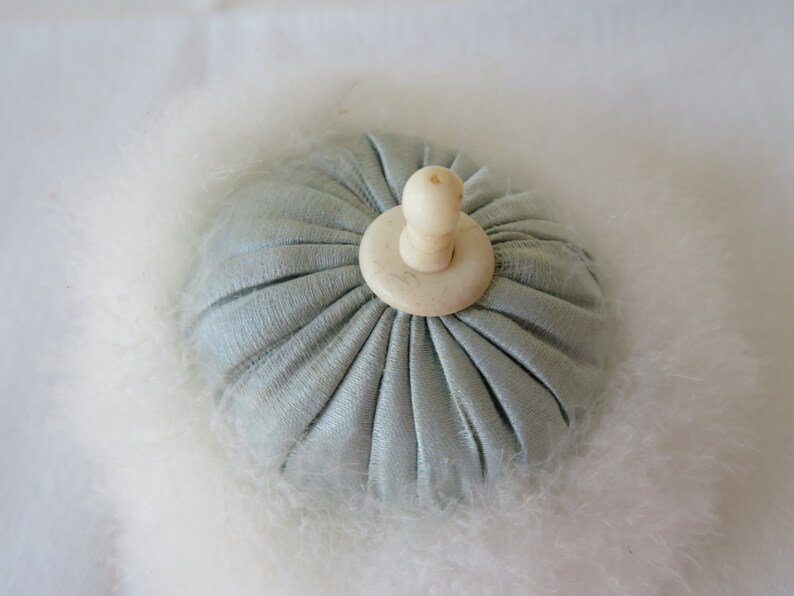 Vintage Art Deco Swans Down Powder Puff With Pale Blue Silk - Etsy