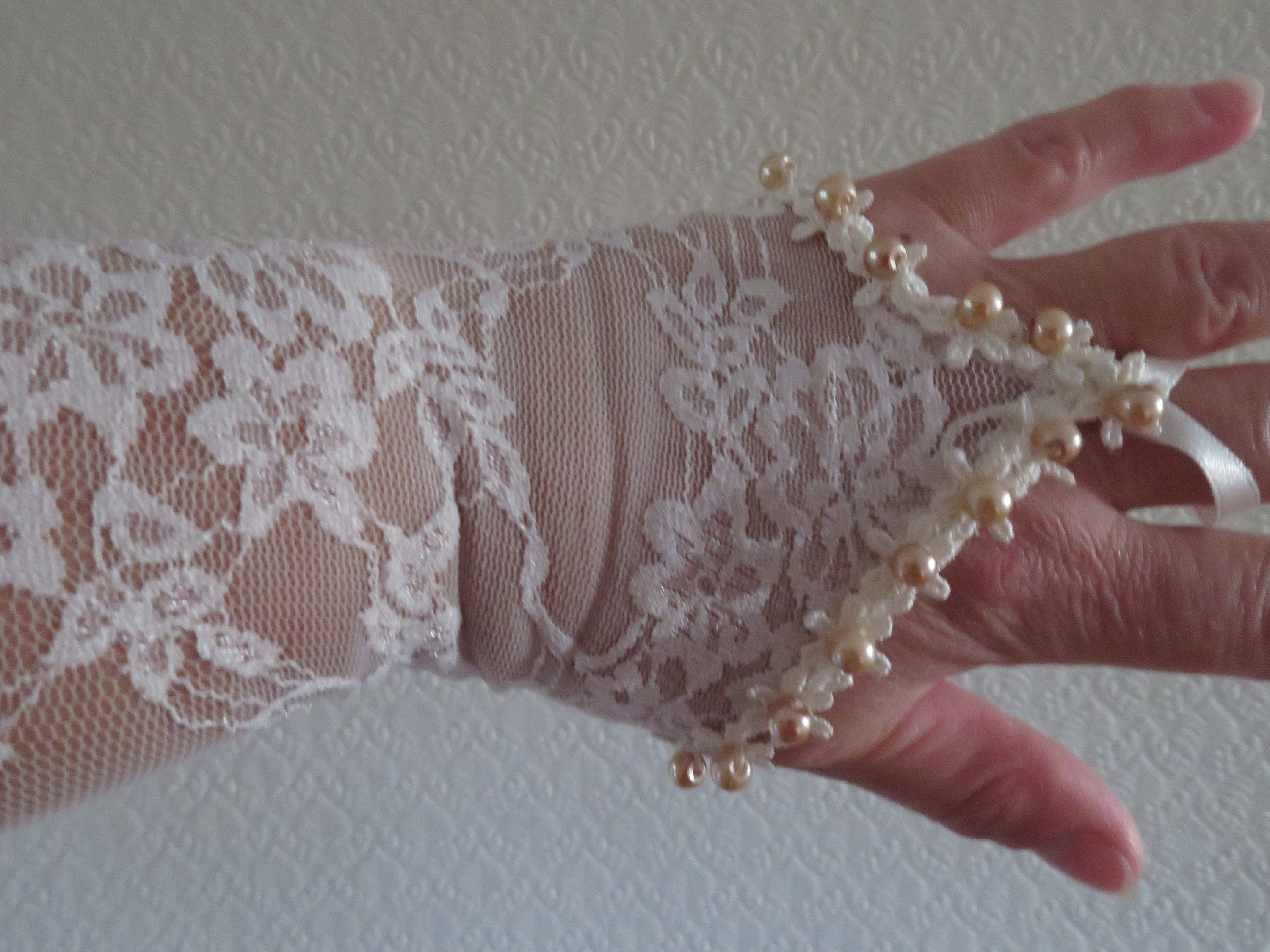 Vintage White Stretch Nylon Flower Lace Finger Less Opera | Etsy