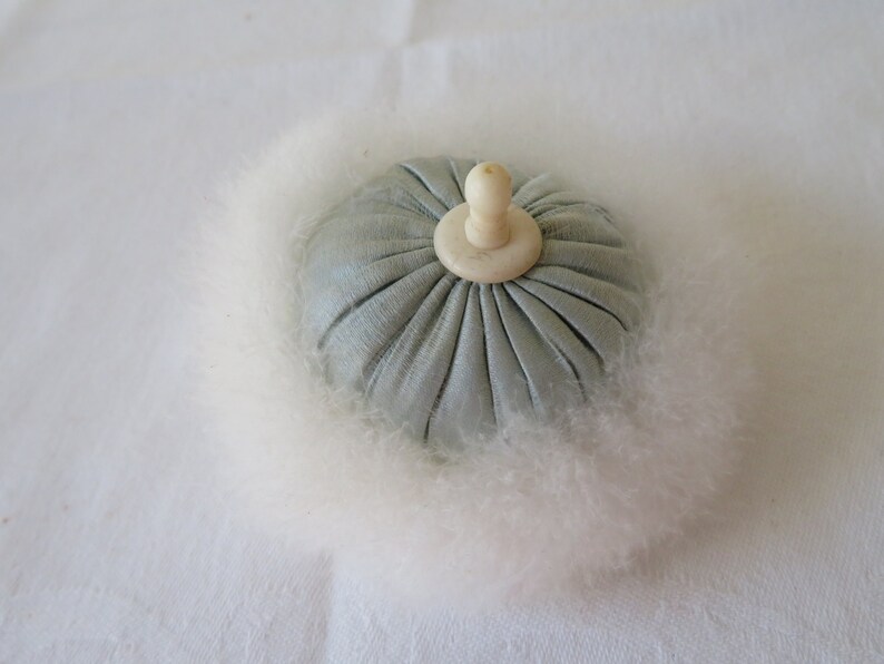 Vintage Art Deco Swans Down Powder Puff With Pale Blue Silk - Etsy