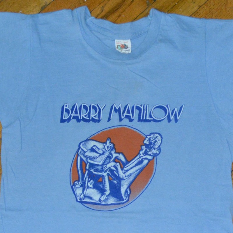 Barry Manilow Shirts That Say Made It Through the Rain - Etsy Canada