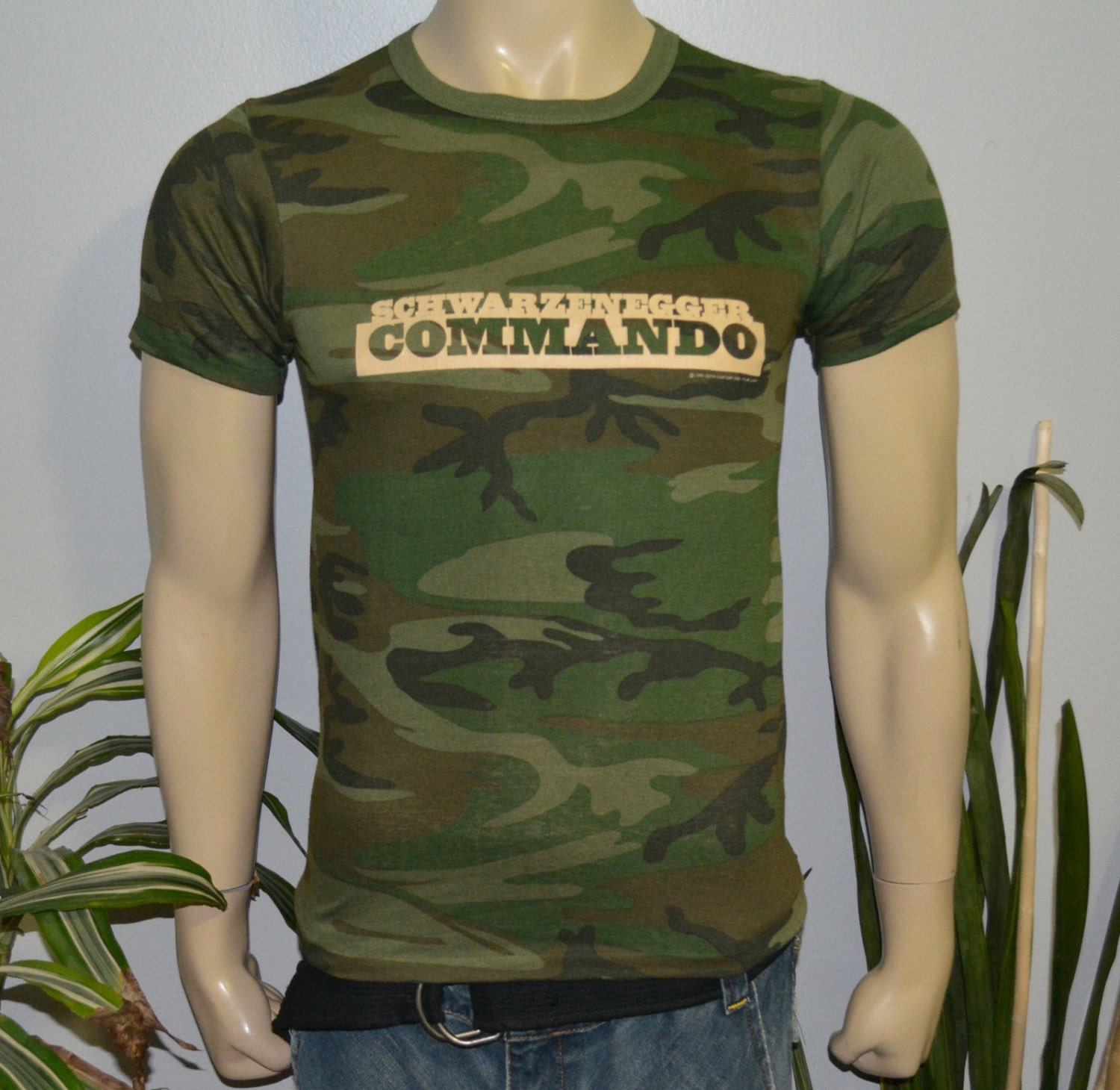 1985 COMMANDO Arnold Schwarzenegger Vintage Movie T-shirt Camo ...