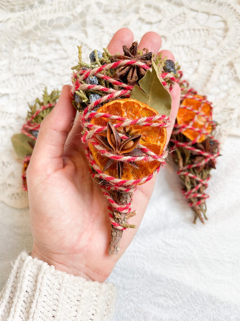 Yule Tide Cedar Juniper Orange Basil Smudge Stick - Etsy