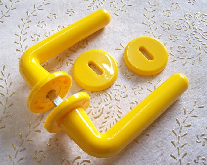 Vintage Italy Yellow Handle of Very High Quality. Yellow - Etsy