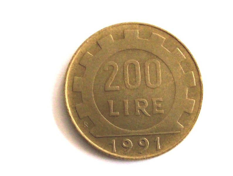 Vintage Italy 1991 Lire 200 Coin. Repubblica Italiana. Head Womanly ...