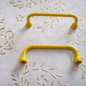 Italy Brass Handles in High Quality. Polished Yellow Handles. Iron ...
