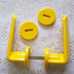 Vintage Italy Yellow Handle of Very High Quality. Yellow Handles ...