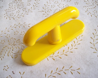 Vintage Italy Yellow Handle of Very High Quality. Yellow | Etsy