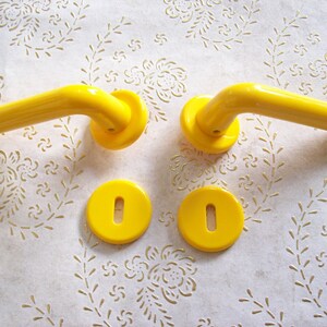 Vintage Italy Yellow Handle of Very High Quality. Yellow Handles ...