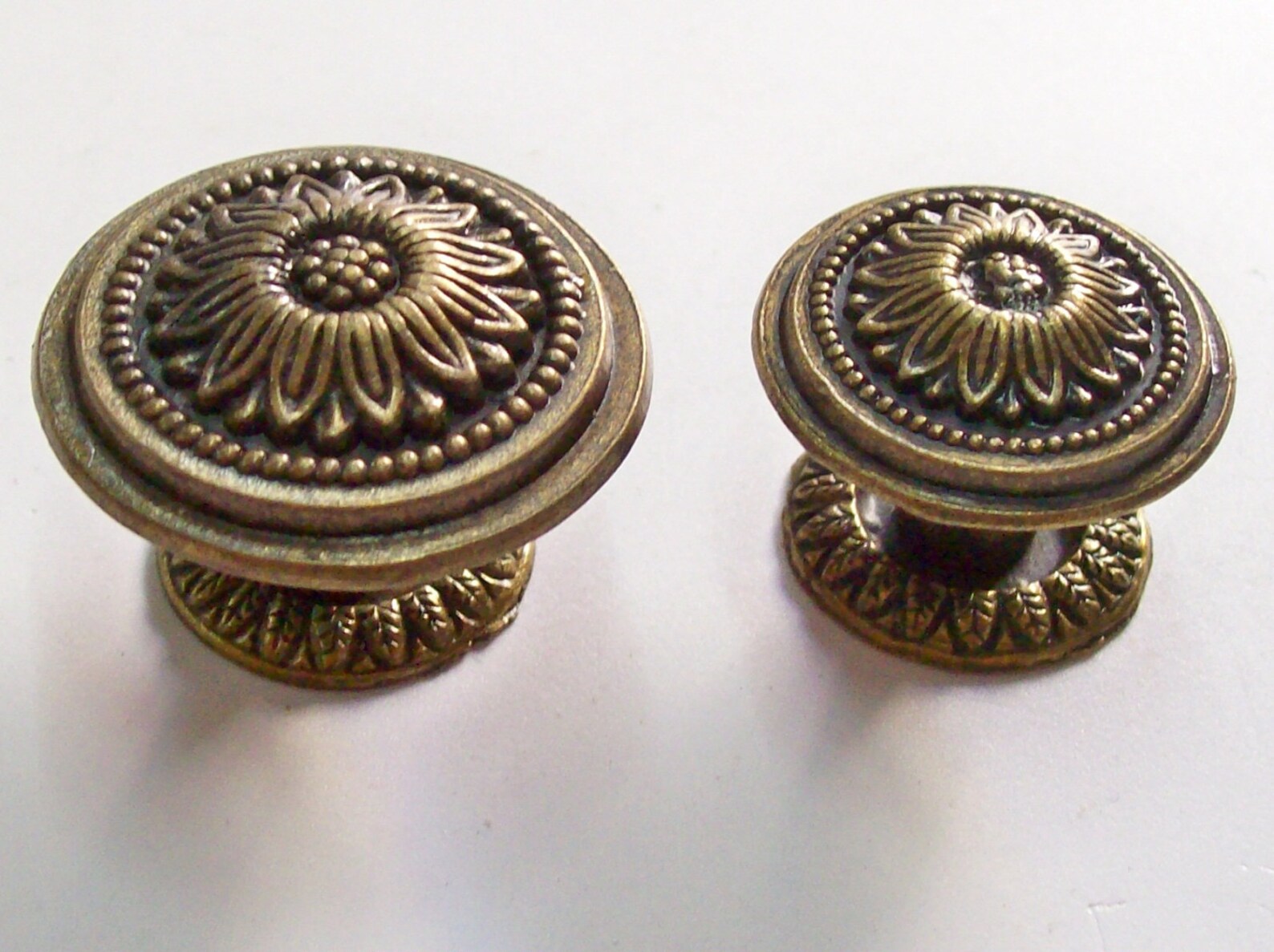 Italy Knobs in High Quality Color Bronze. Knob Alloy of Zinc. | Etsy