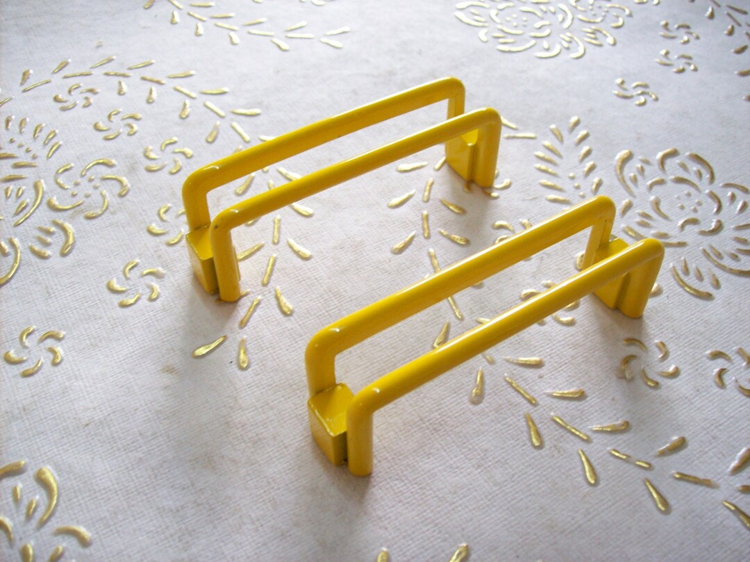 Italy Brass Handles in High Quality. Polished Yellow Handles. Iron ...