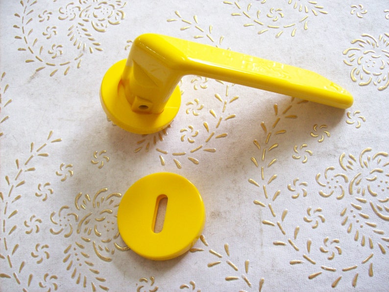 Vintage Italy Yellow Handle of Very High Quality. Yellow | Etsy