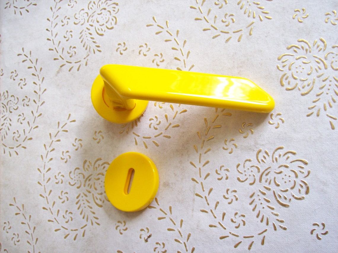 Vintage Italy Yellow Handle of Very High Quality. Yellow | Etsy