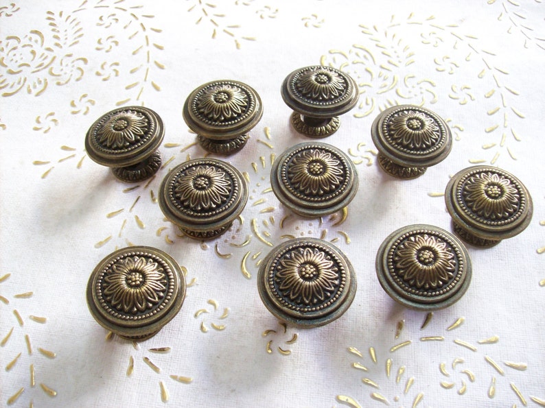 Italy Knobs in High Quality Color Bronze. Knob Alloy of Zinc. | Etsy