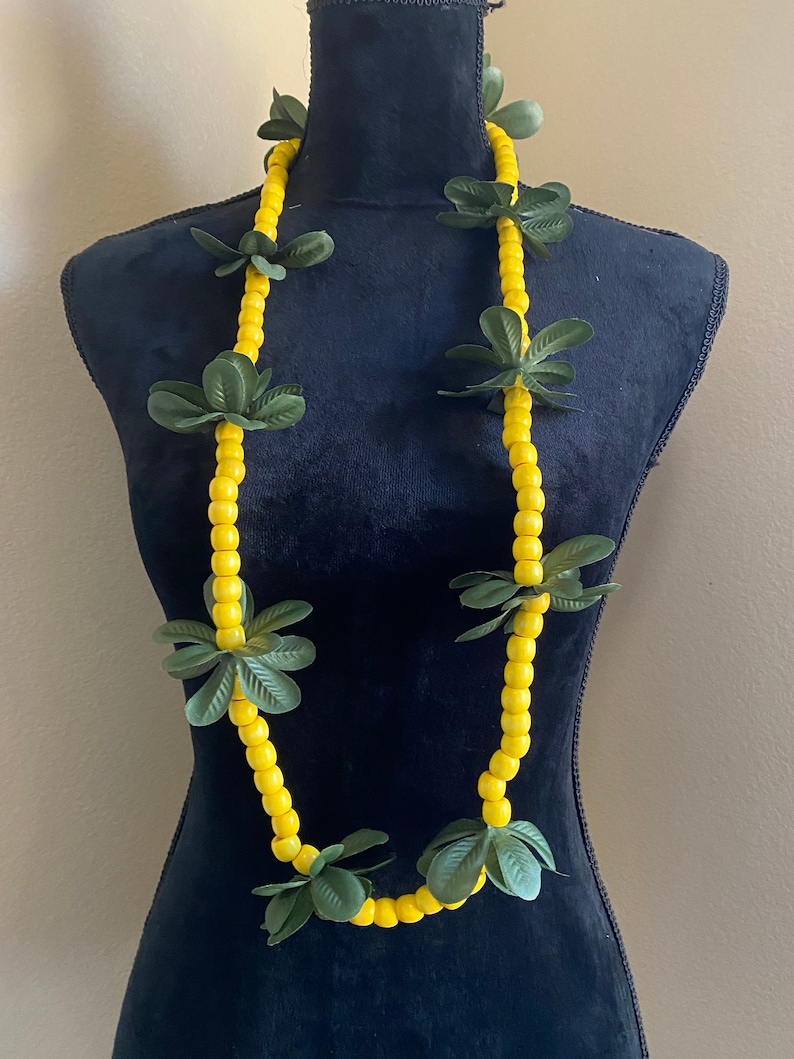 Wood Bead Leaf Lei - Etsy