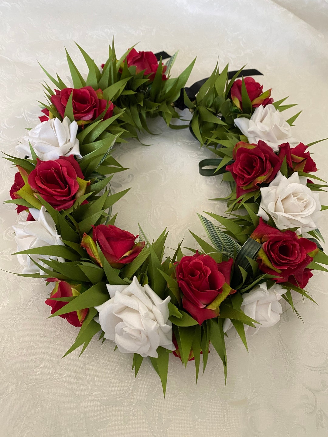 Double Rose Haku Lei Po’o White and Red - Etsy