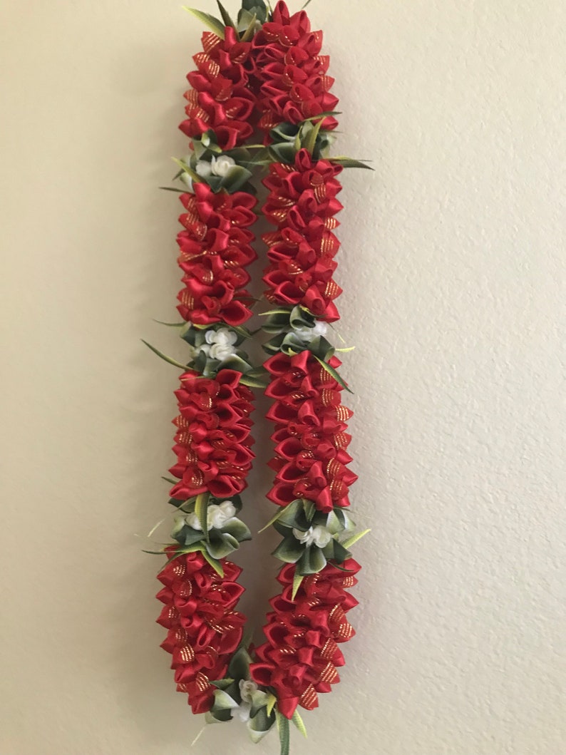 Red ginger w Pikake | Etsy