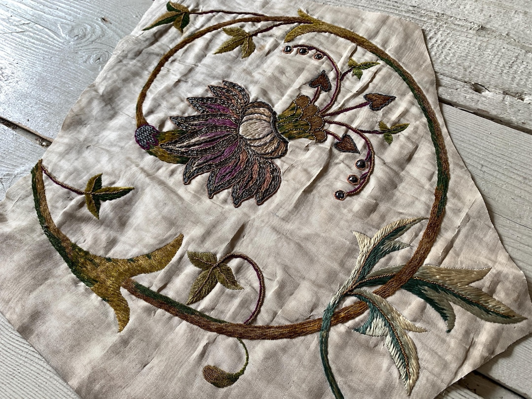 Mid to Late 19th Century French Victorian Embroidered Silk Antependium ...